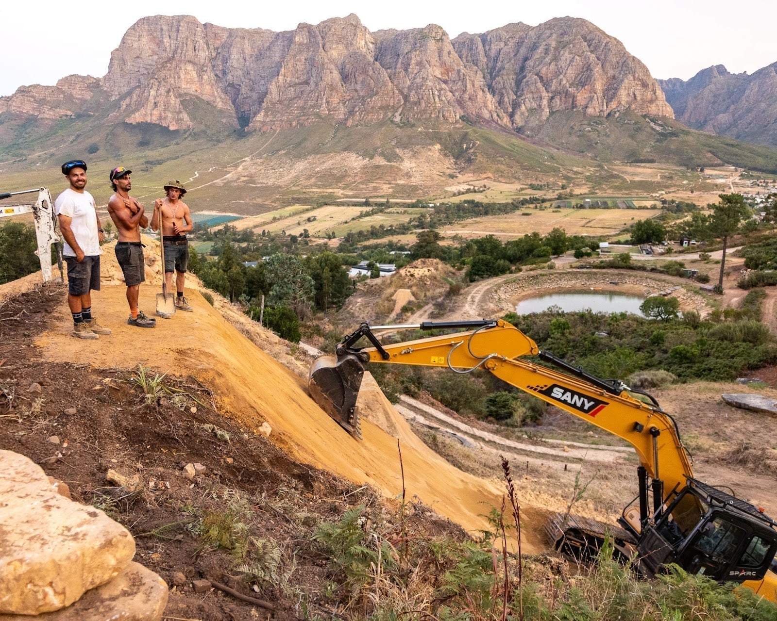 The Darkfest | The Build Has Dropped | Ep. 2 – The Gravity Cartel